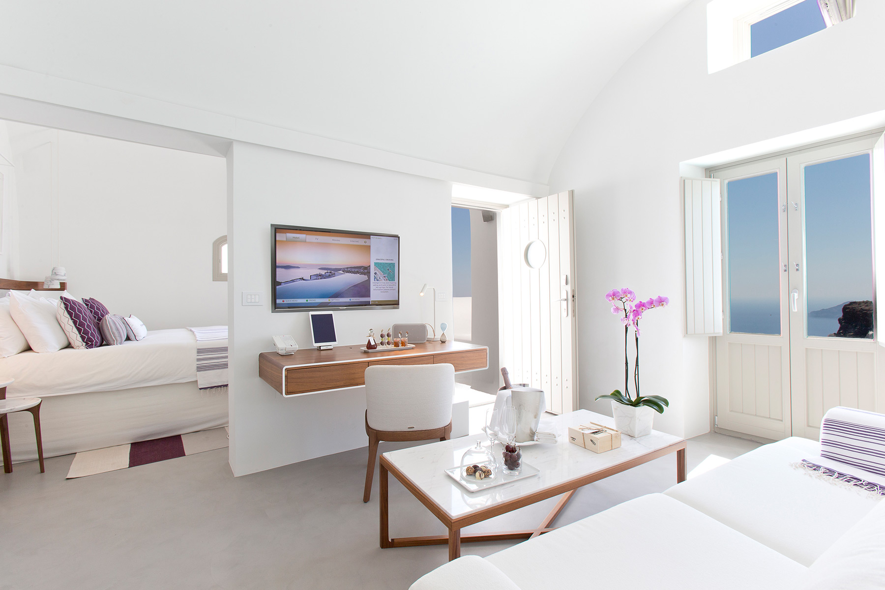 World's Greatest Hotel Room Views - Iconic Magazine Online
