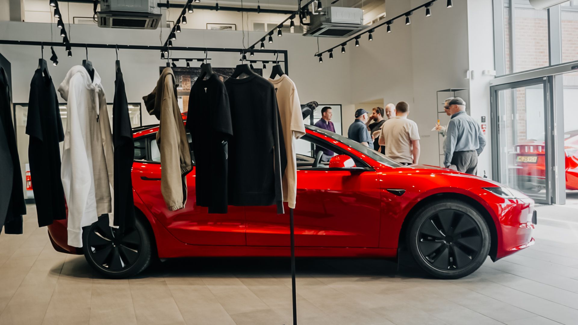 Facebook Groups: Advantages And Disadvantages - Iconic Magazine Online